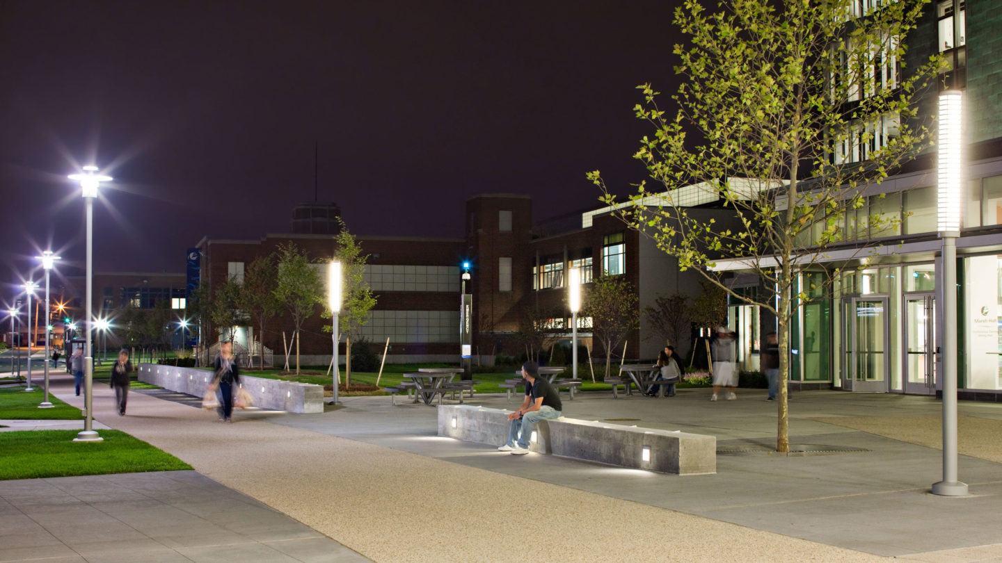 Salem State University, Marsh Hall - Wagner Hodgson Landscape Architecture