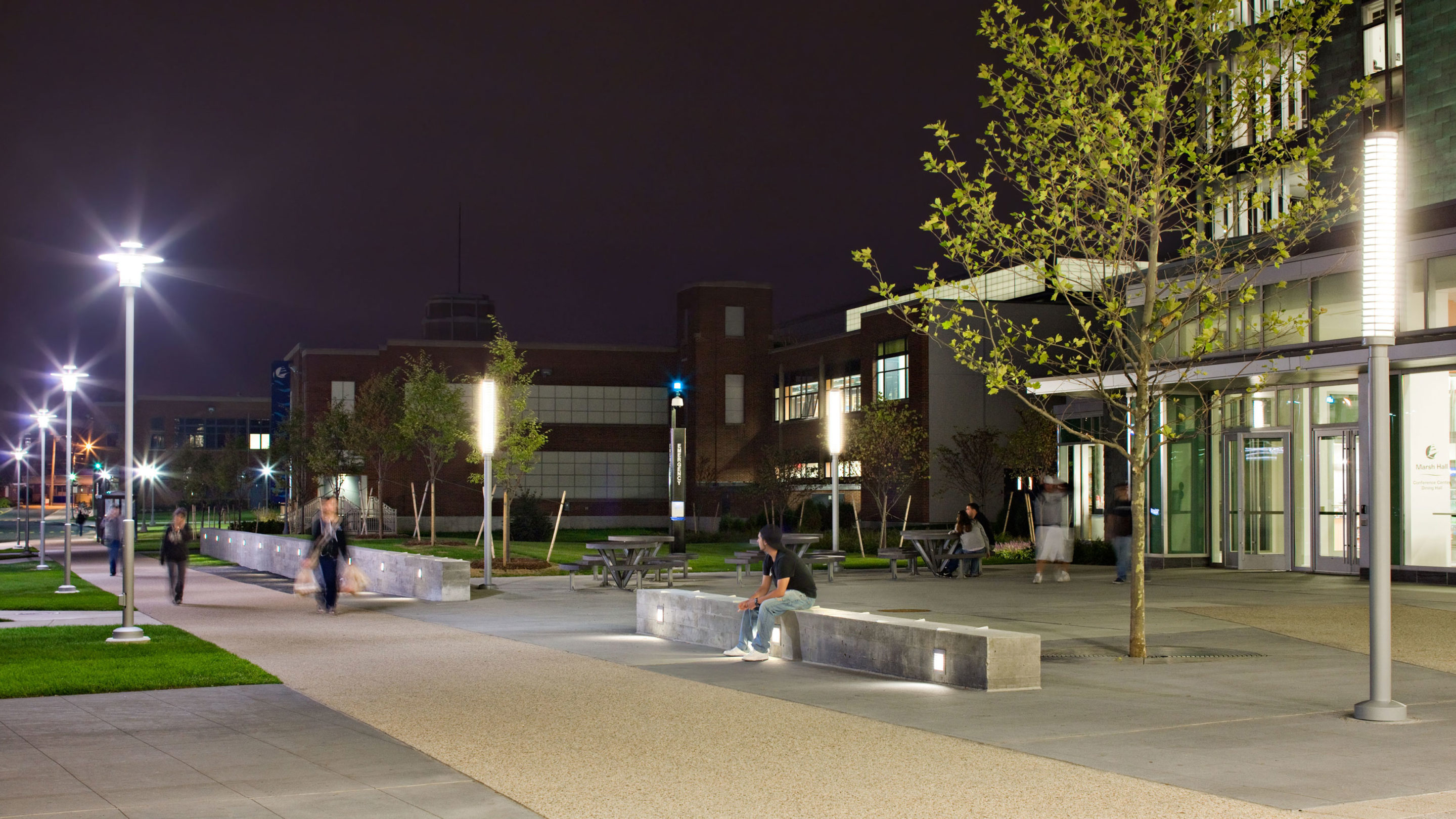 Salem State University, Marsh Hall - Wagner Hodgson Landscape Architecture